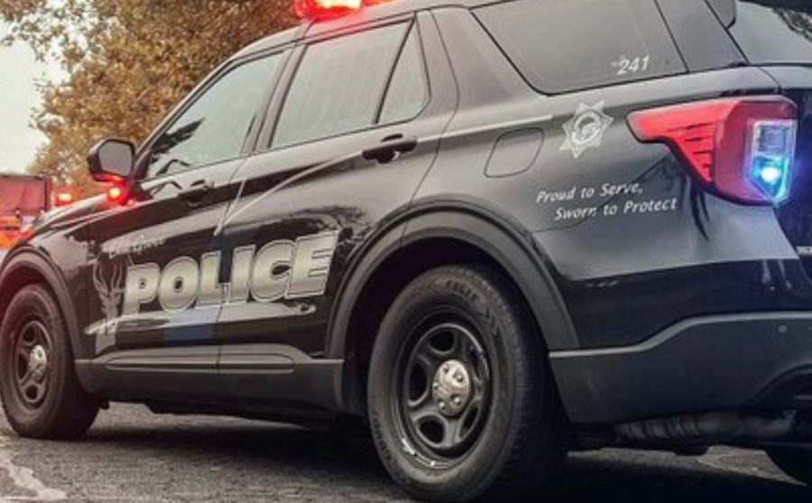 Elk Grove police officer injured in crash