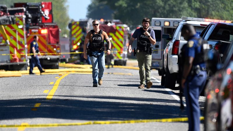 Gunman kills four and injures eight in shooting at Michigan church