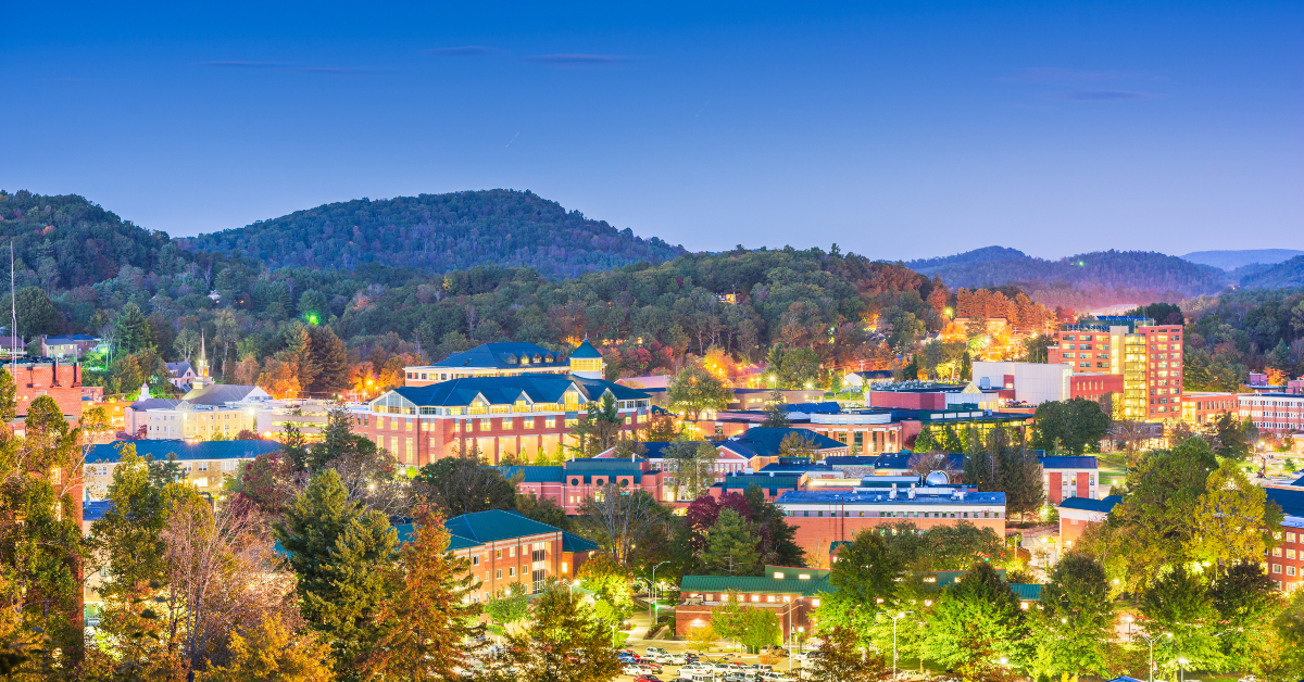 10 Breathtaking Mountain Towns Perfect for Retirees on a $2,500 Monthly ...