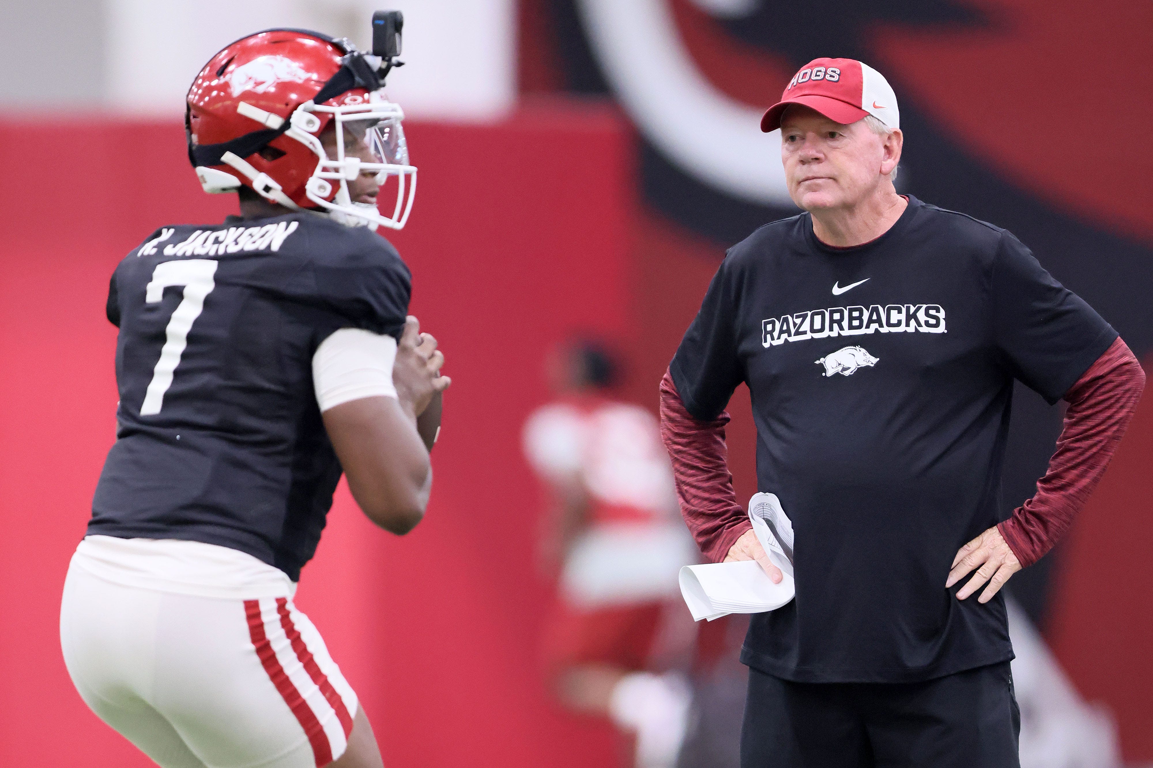 Bobby Petrino live updates from first Arkansas football news conference ...