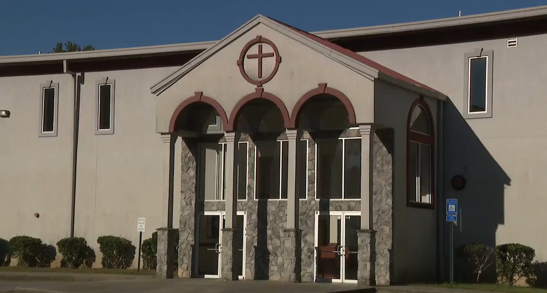 Three people injured in shooting outside basketball tournament at ...