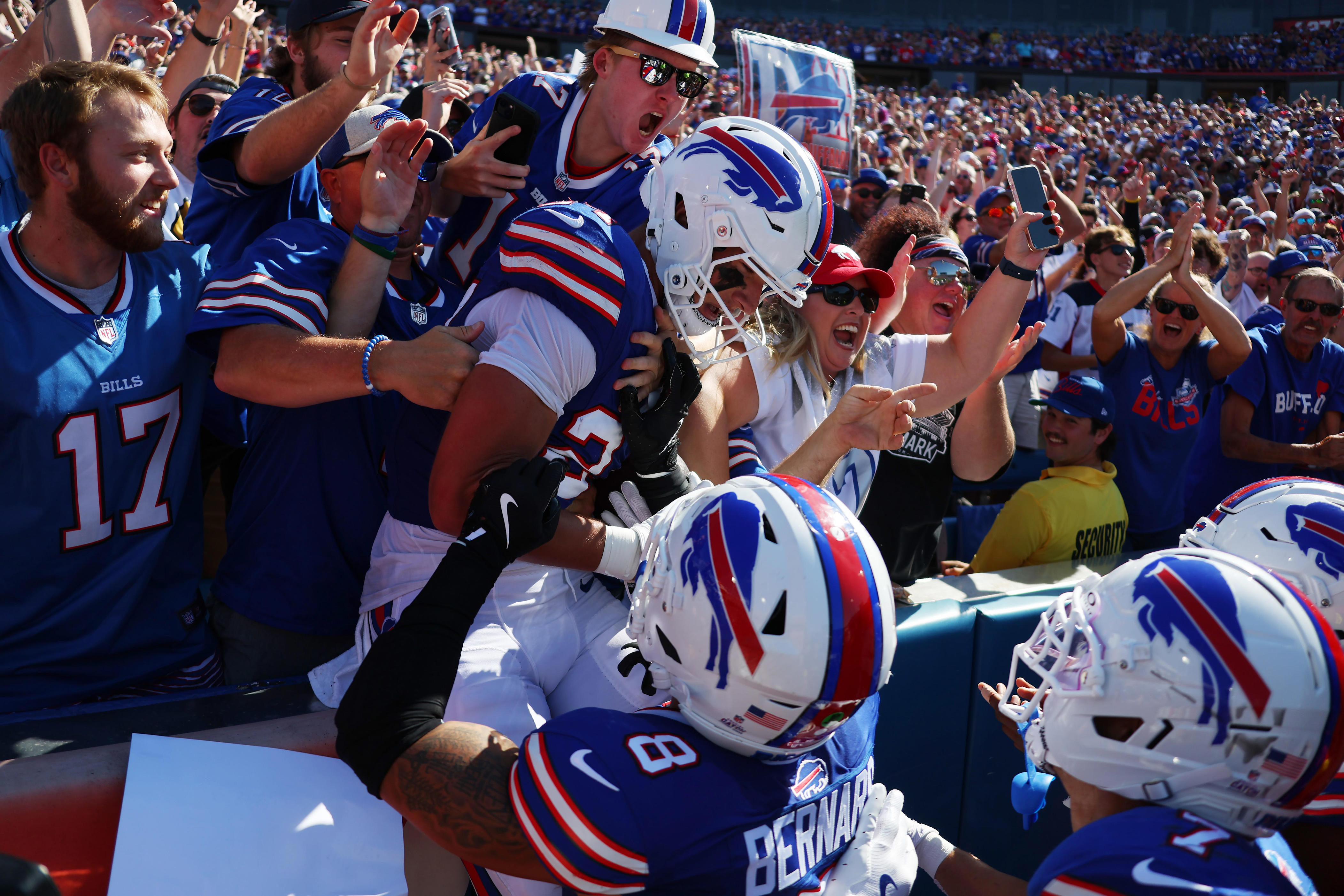 Big-time play showcases growth of Bills' safety for NFL's top-ranked ...
