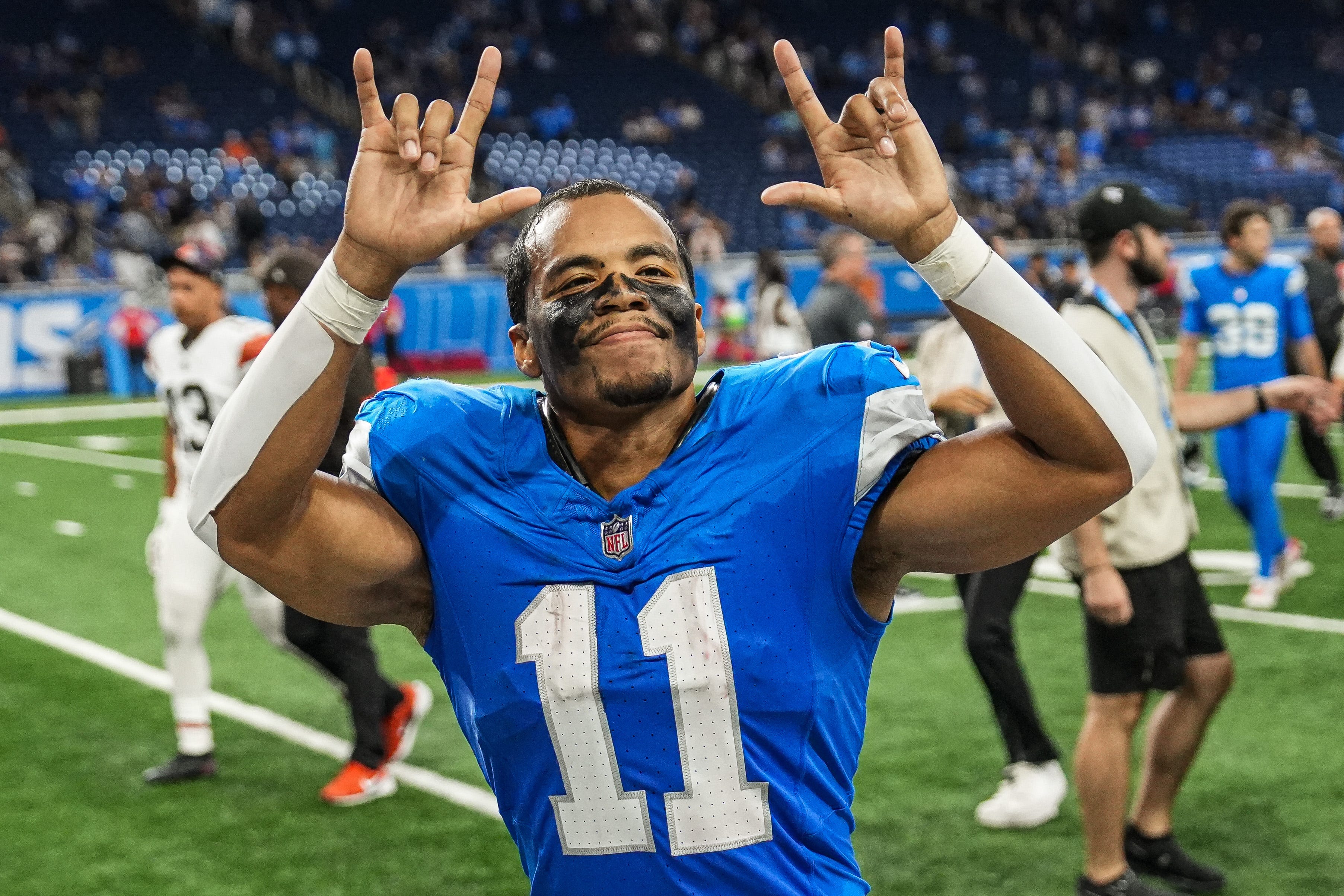 NFL world reacts to Bears signing WR Kalif Raymond