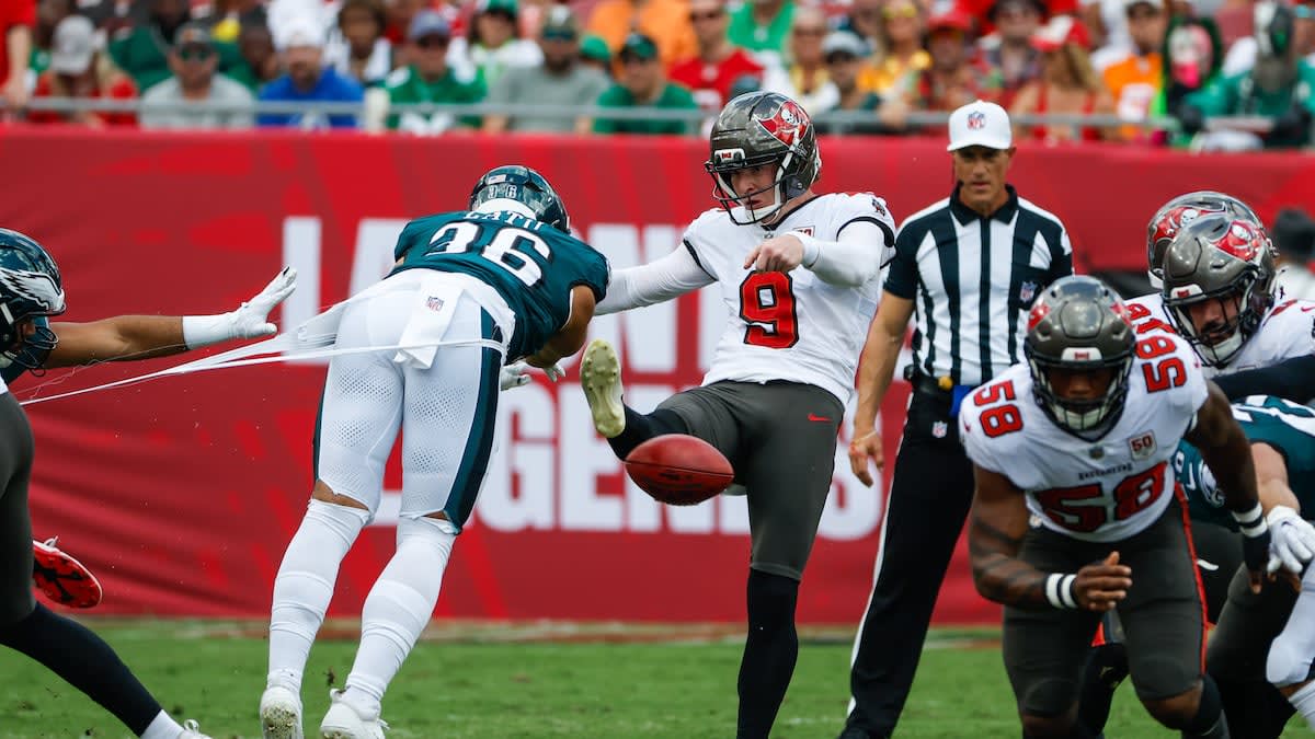 Bucs start slow, finish fast, ultimately fall short against Eagles
