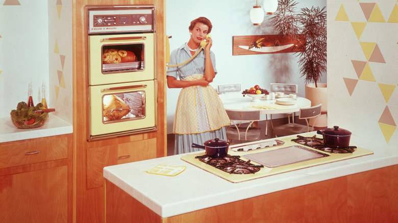 11 Vintage Appliance Ads That Show How Much Kitchens Have Changed