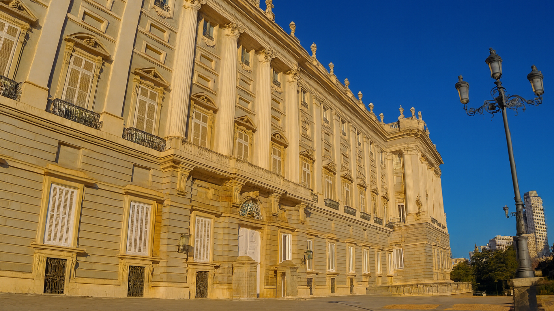 Madrid Spain Walking Tour – Discover the Capital City (4K)