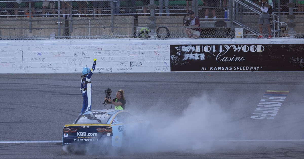 Chase Elliott reacts to final restart at Kansas, last lap pass for win ...