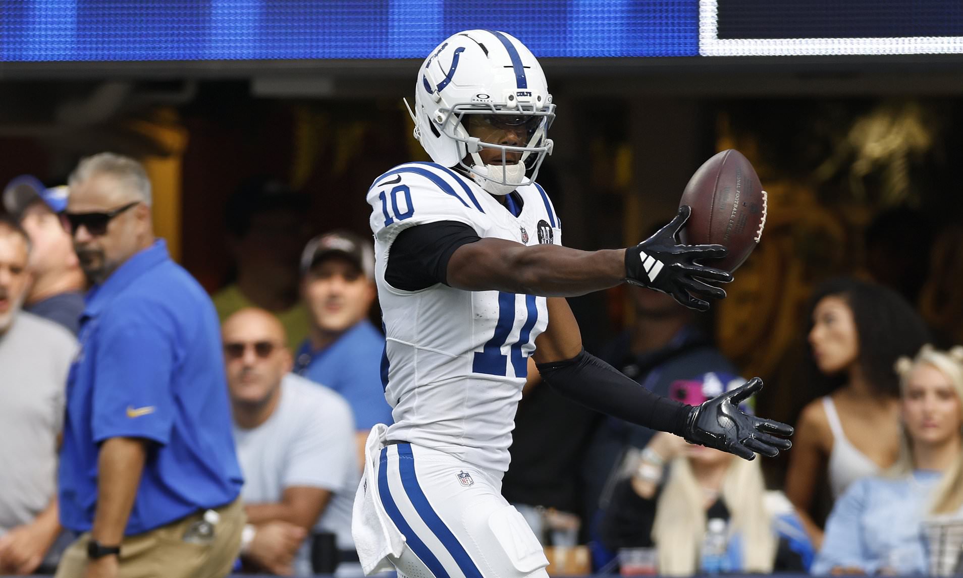 Colts wide receiver Adonai Mitchell goes viral for all-time humiliating ...