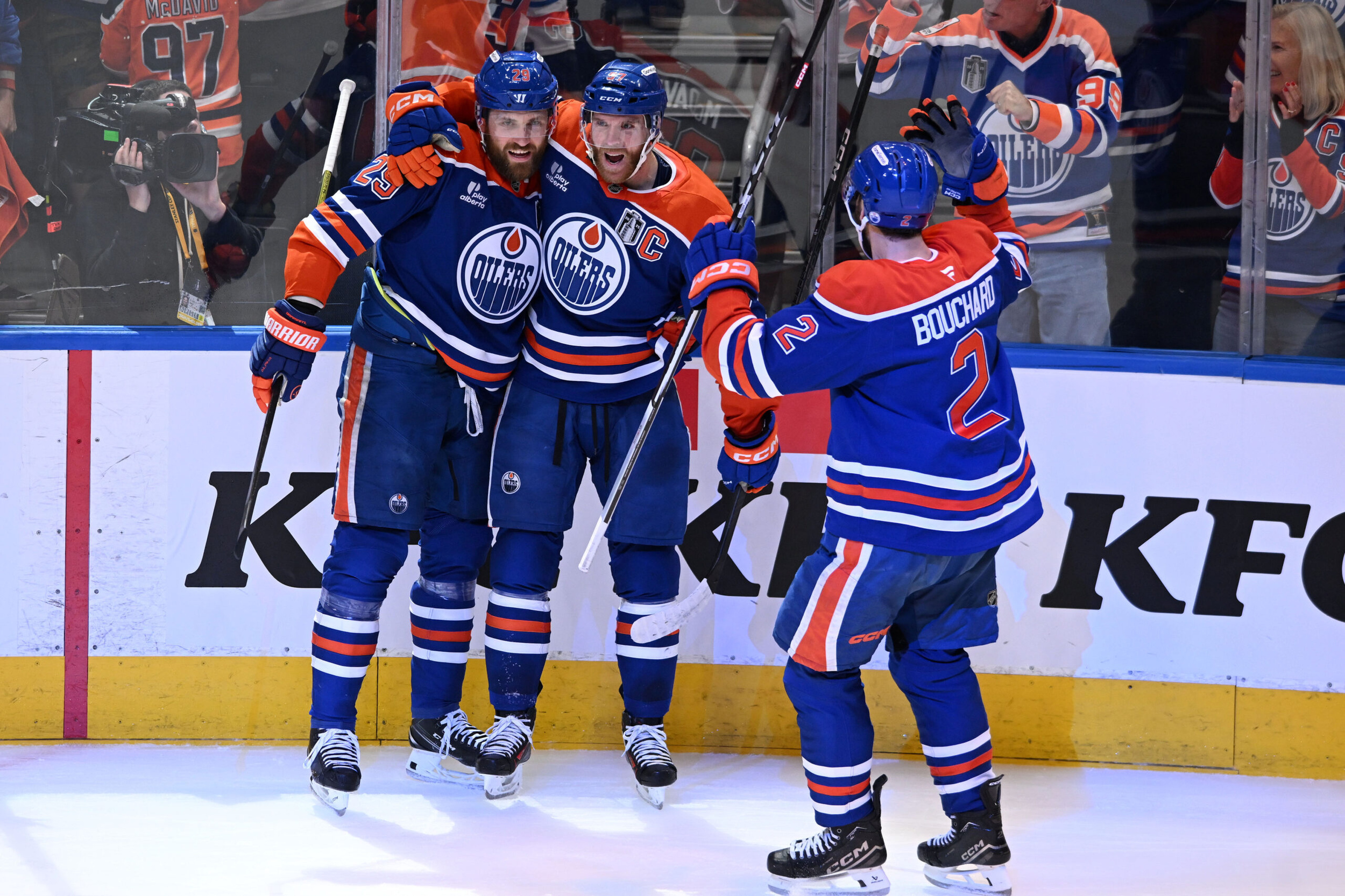 Oilers top first round of NHL Power Rankings
