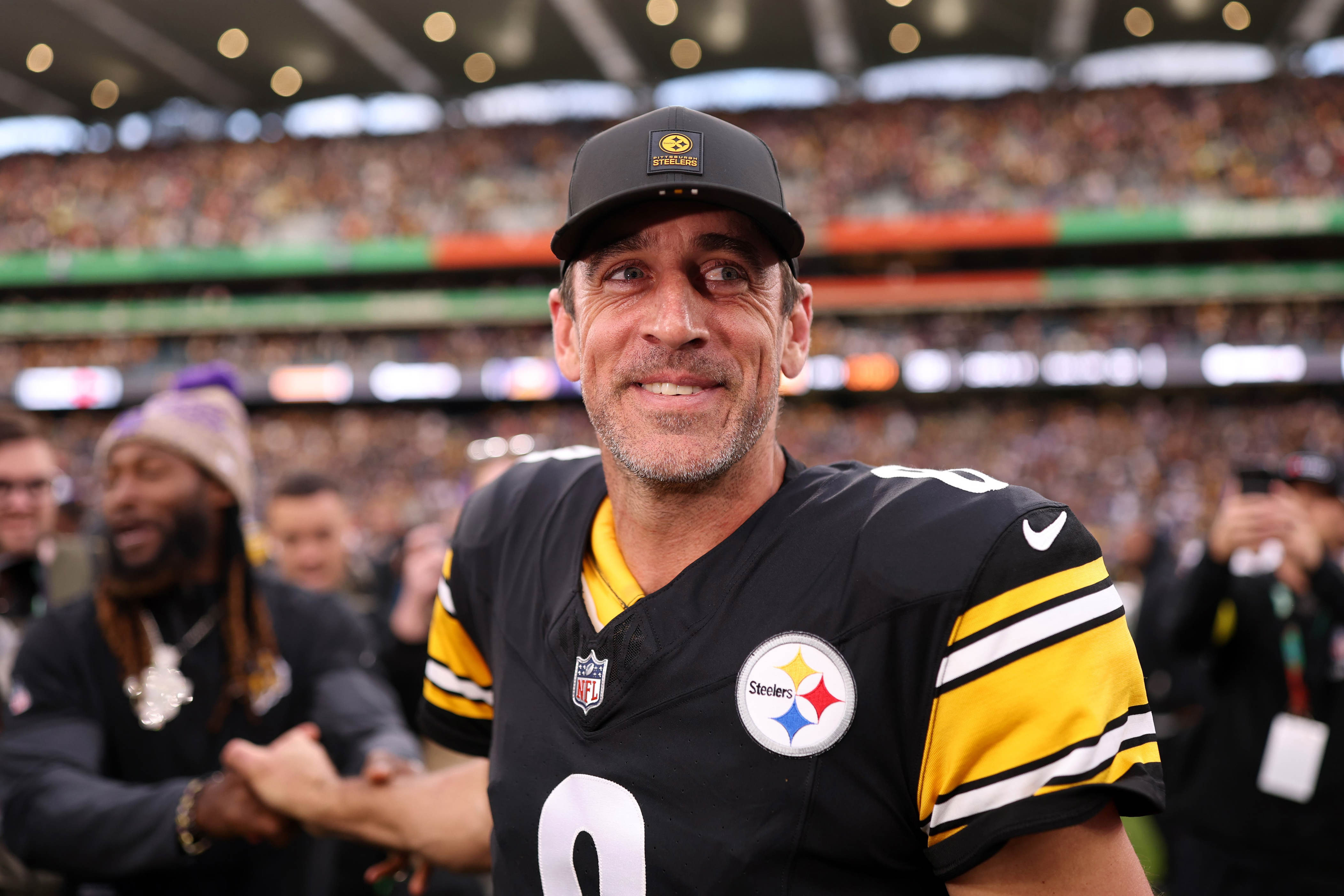 Aaron Rodgers sends strong message on Shedeur Sanders before Steelers ...