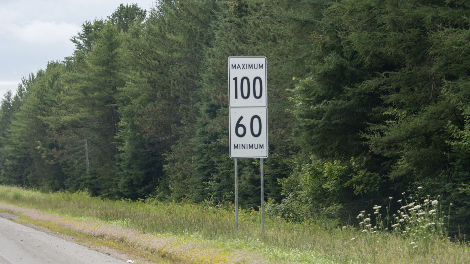 Driving Too Slow in Canada? 11 Key Laws You Can’t Ignore