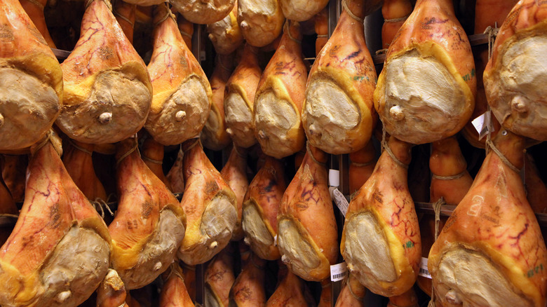The Differences Between Capicola And Prosciutto