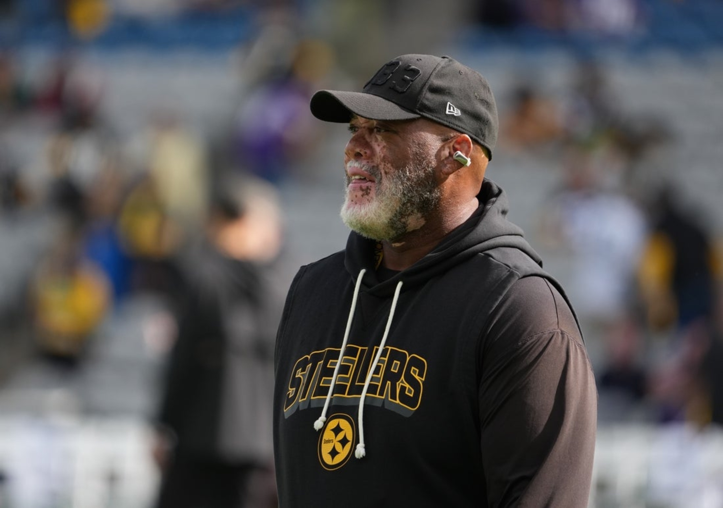 Steelers win first NFL game in Ireland, downing Vikings