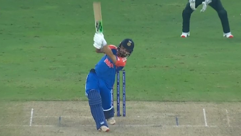 Watch: Rinku Singh Finishes Off In Style, Slams Haris Rauf For 4 To Win ...