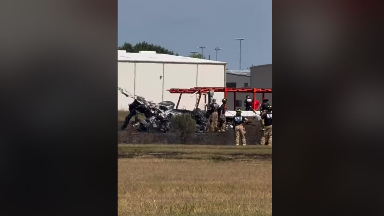 Northwest Harris County: Small plane crash kills two at David Wayne ...
