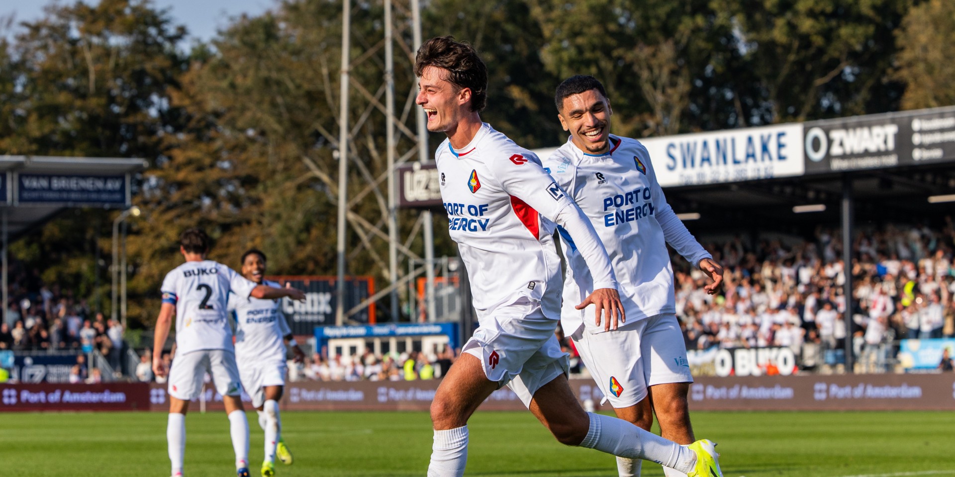 Feest in Velsen-Zuid: Telstar boekt eerste thuiszege sinds Eredivisie ...