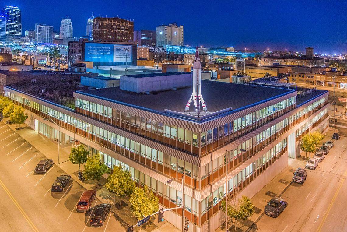 After 20 years, an iconic mid-century KC landmark is facing a major vacancy