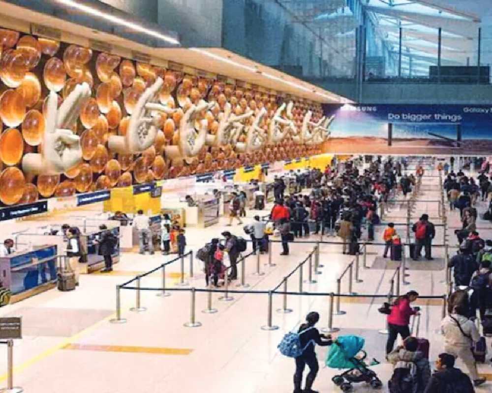 Over 300 schools, several airports receive hoax bomb threats