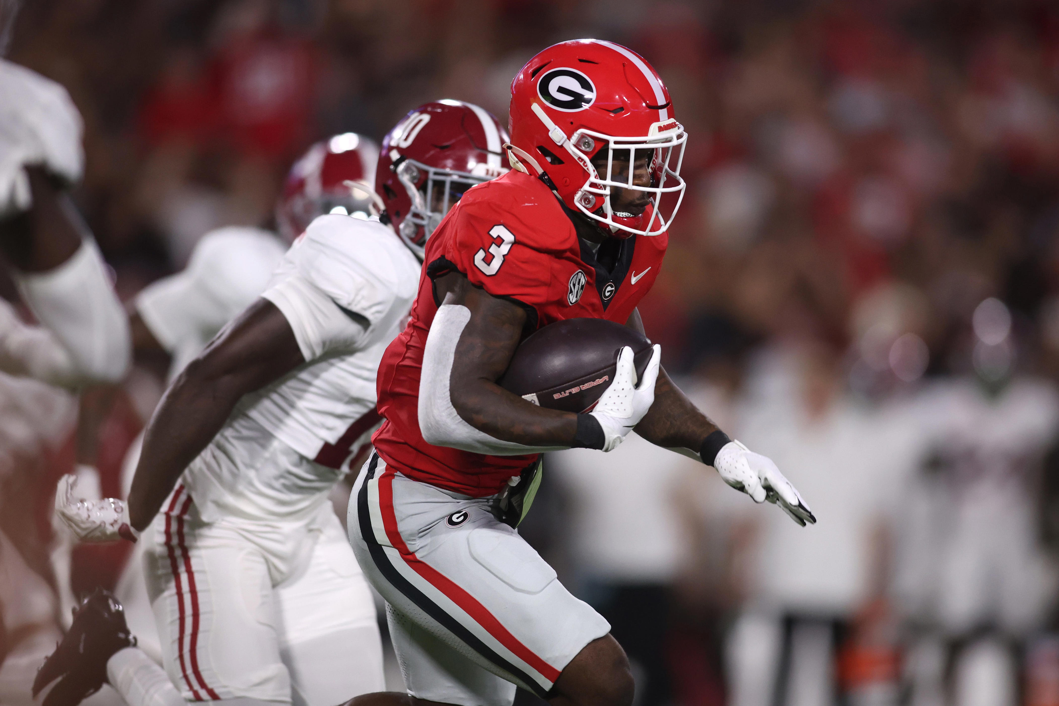 Georgia football opens as road favorites against Alabama