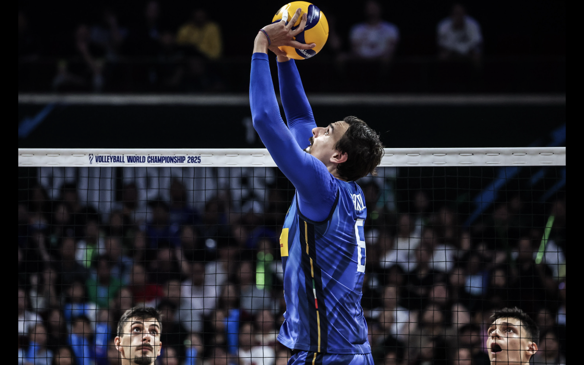 Italy's Simone Giannelli wins hearts in Philippines beyond volleyball
