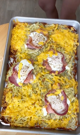 Quick & Easy Sheet Pan Breakfast Anyone Can Make