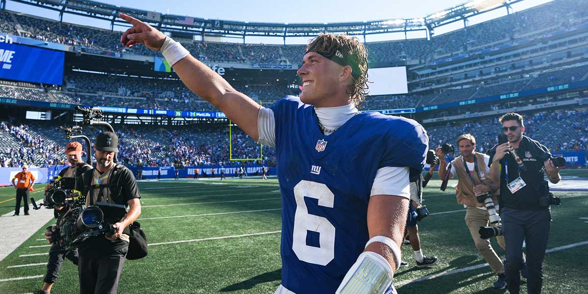 Giants’ Jaxson Dart breaks Cam Newton’s record with rushing TD vs. Bears