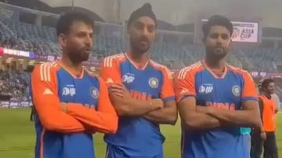 Arshdeep, Jitesh, Rana stand in line to roast Abrar Ahmed’s send-off ...