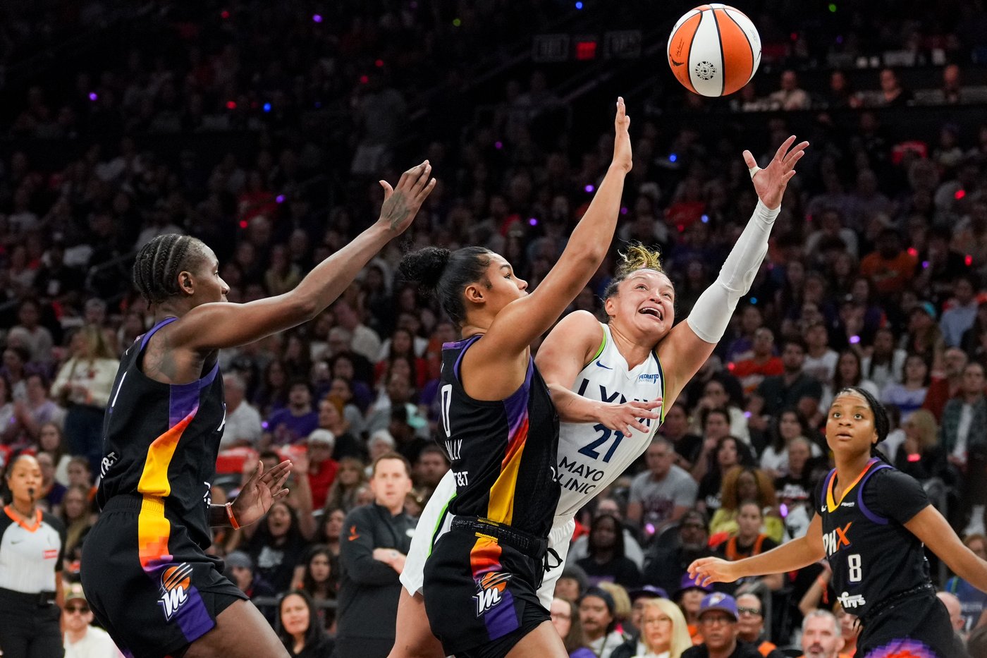 Mercury erase 13-point deficit, clinch Finals berth with 86-81 victory.