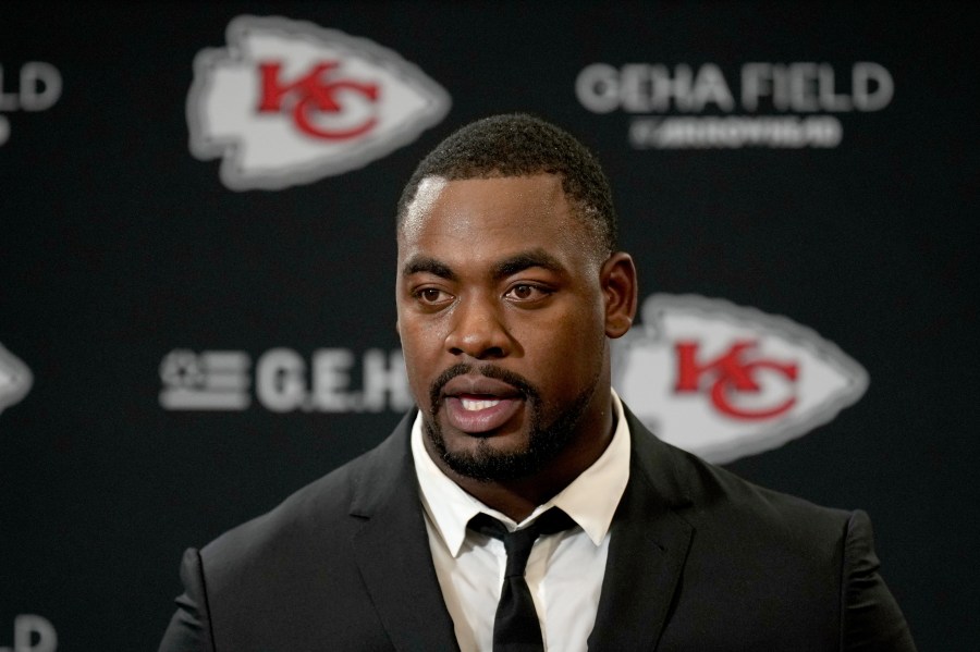 Chiefs DT Chris Jones uses football as escape after attending aunt’s ...