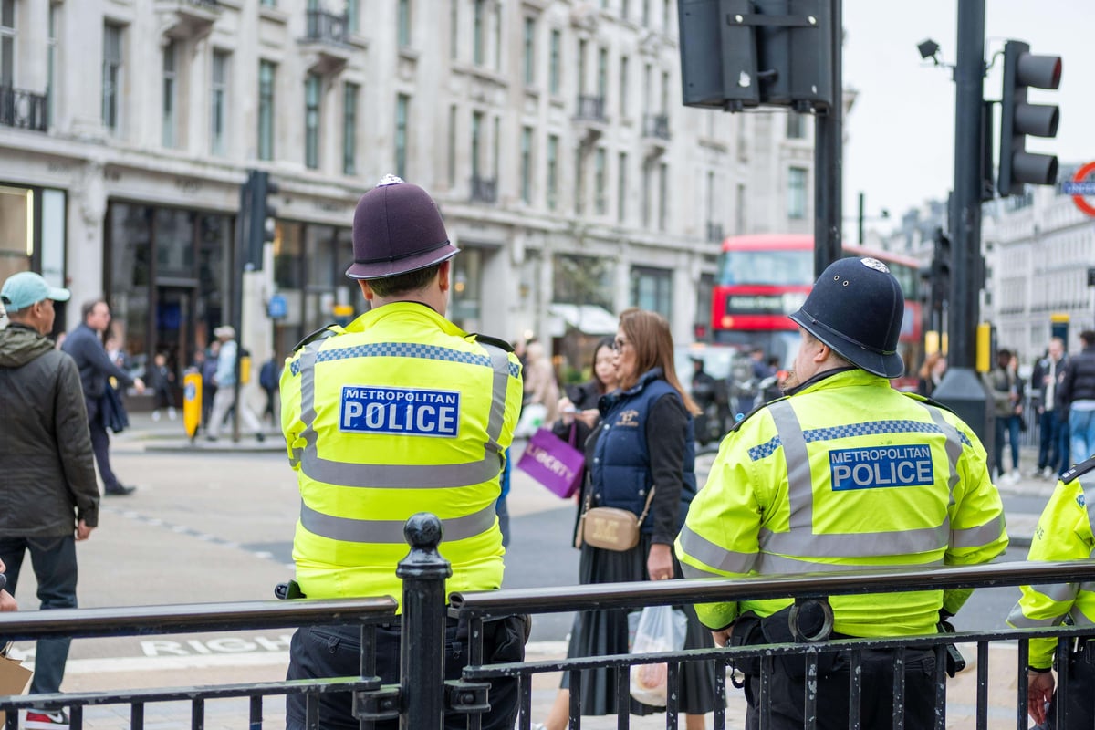 Met Police to scrap anti-social behaviour officers