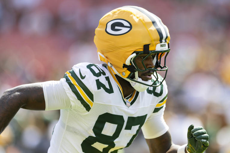 Why No. 87 on the Packers Helmet is so Big