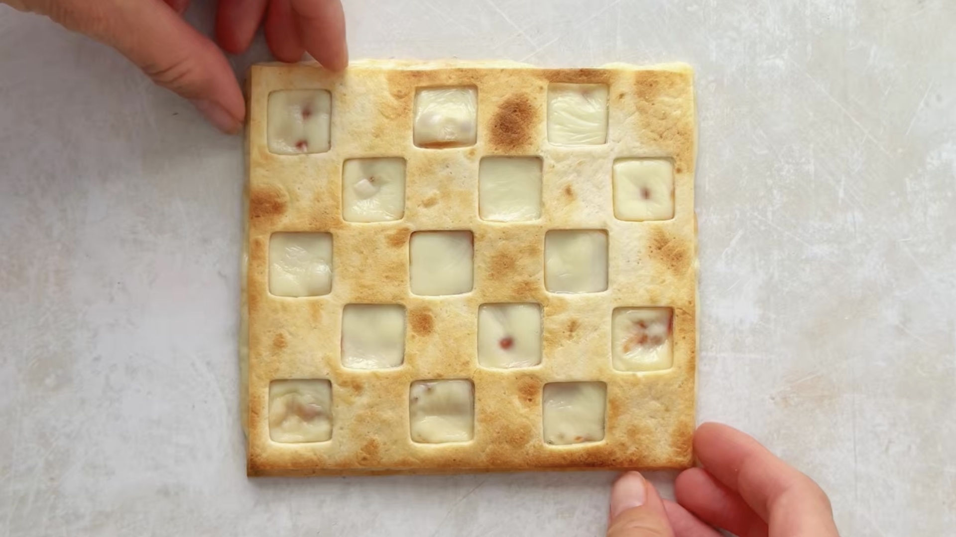 Checkerboard tortilla pizza, fun & pretty food hack
