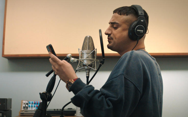 "Ich wäre gestorben": Netflix-Doku zeigt Rap-Legende Haftbefehl am ...