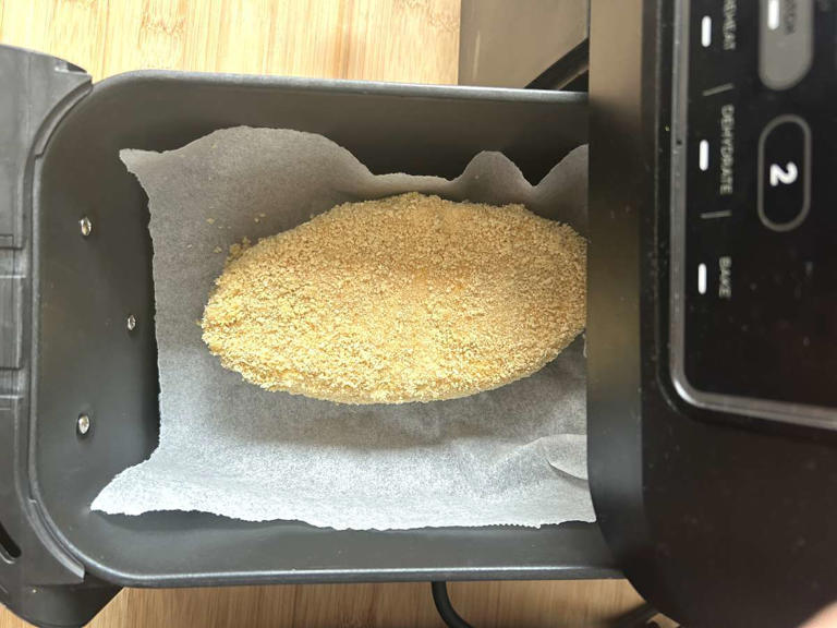 Breaded caprice des dieux cheese with potatoes, the viral recipe cooked ...