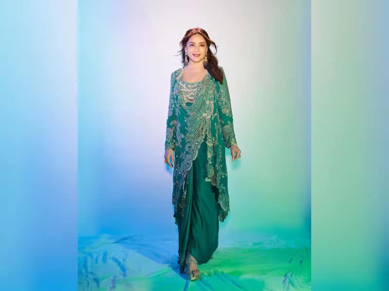 Navratri 2025 Day 8 Colour Peacock Green: Saree Inspo From Kajol To ...