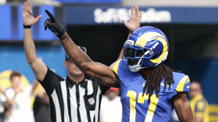 Davante Adams draws attention from NFL before Rams-Seahawks game