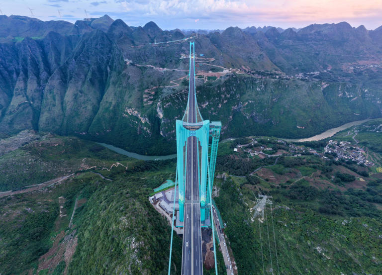 China opens world's tallest bridge at 2,050 feet high