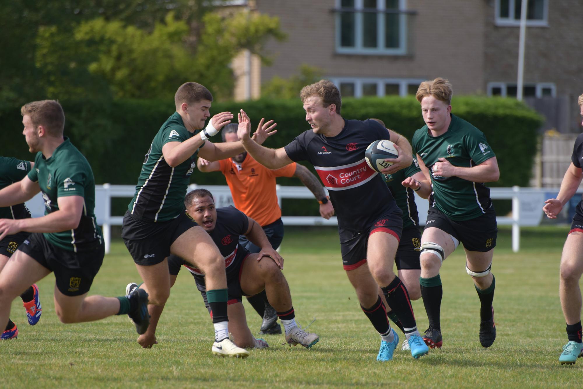 Oundle beaten by a late try after a long haul trip to play a league ...