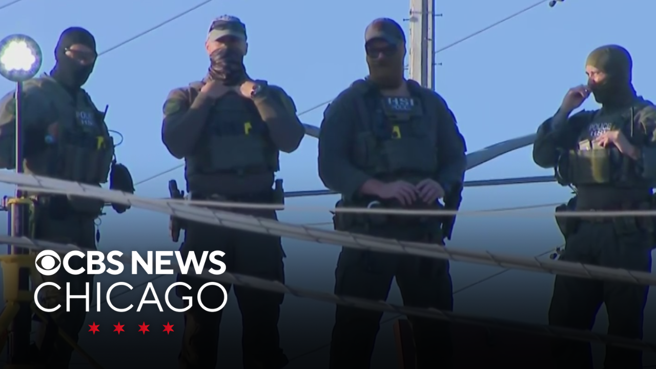 Investigation launched after ICE shoots pepper ball at CBS Chicago ...