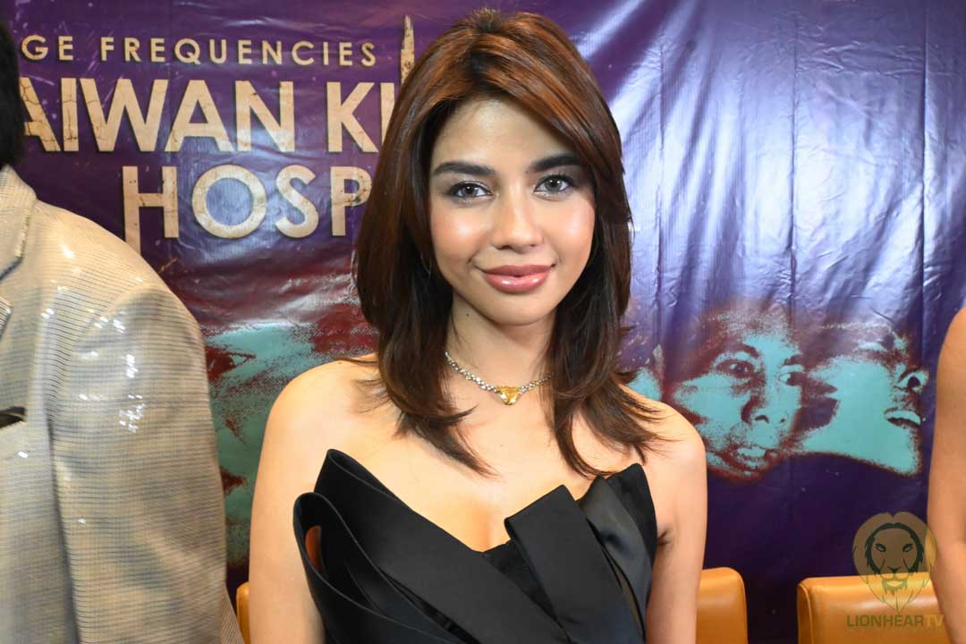 Alexa Miro breaks down while singing ‘Ika’y Mahal Pa Rin’ after split ...