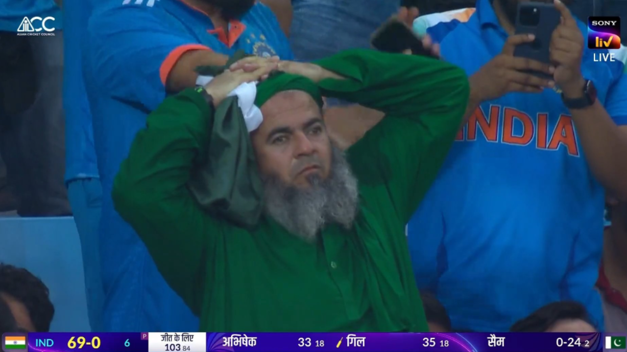 ‘Koi Pakistan Ke Liye Burnol Bhejo’: India vs Pakistan Asia Cup Memes ...