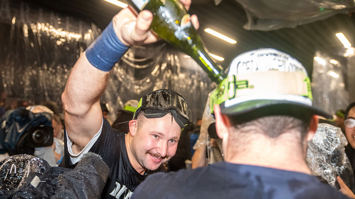 Mariners star Cal Raleigh’s ‘motion is lotion’ plan to stay active ...