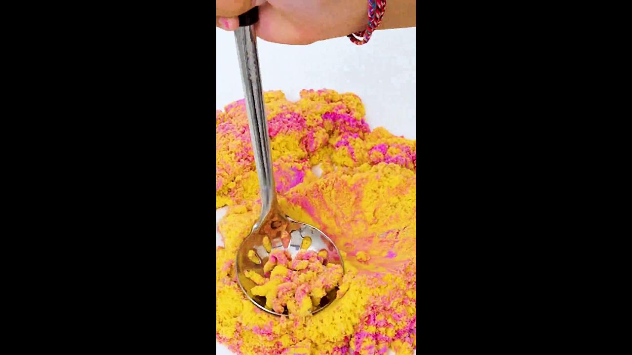 Satisfyingly Ladle Smashing Soft Yellow And Pink Sand