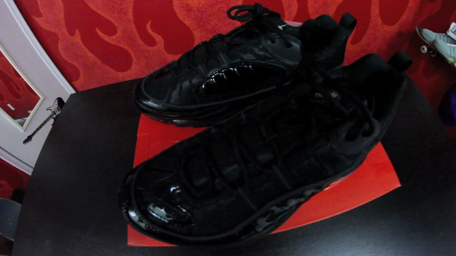 Nike Air Max Supreme Unboxing Turns Into a Prank!
