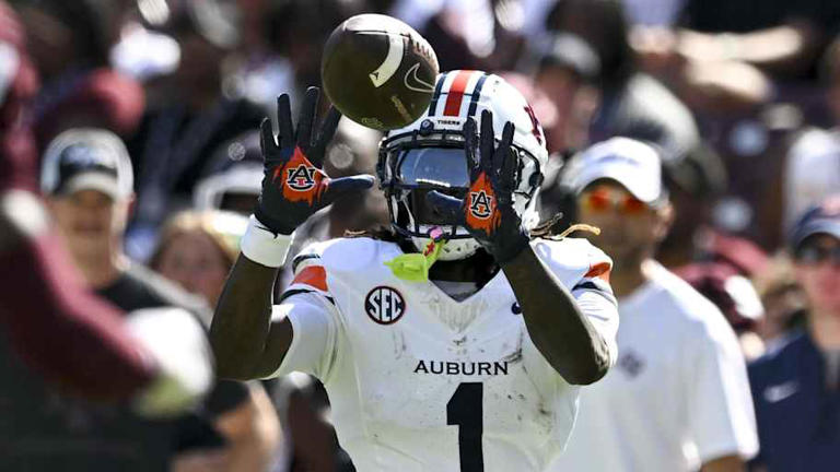 Eric Singleton Jr. Emphasized Key Reason to Fix Auburn Offensive Woes