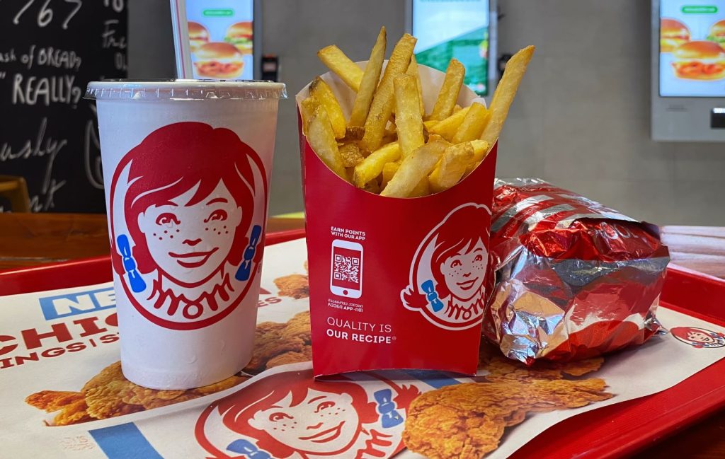 Restaurant chains with the best chili, according to fans