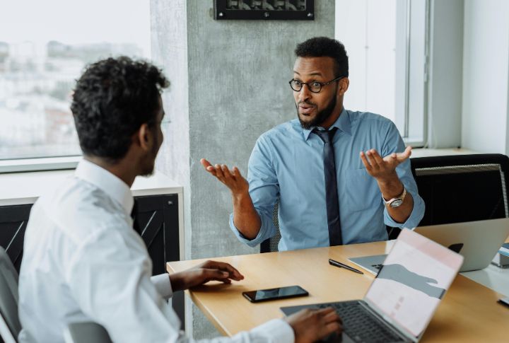 10 Common Phrases That Make New Employees Feel Unwelcome