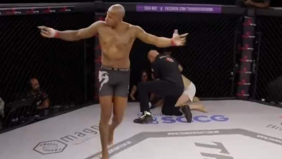 Ex-kickboxing champion extends undefeated MMA record with 17-second ...