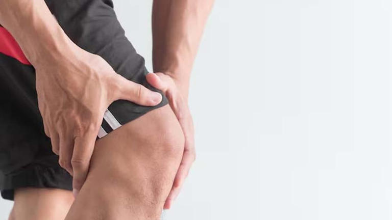 Health Guide: 7 Important Precautions To Keep Your Knees Strong in Your ...