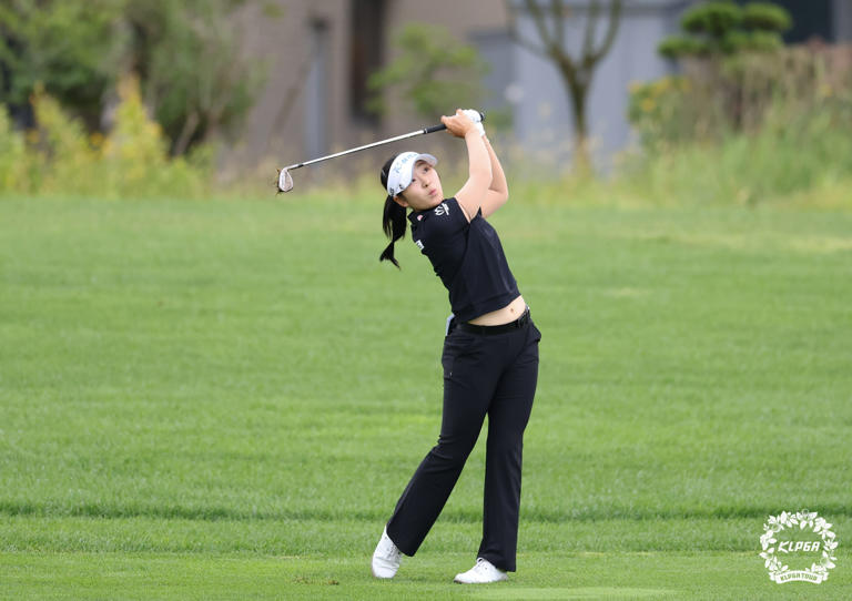 Twenty-Year-Old Yoo Hyun-jo's Putting Mastery Transforms KLPGA Tour